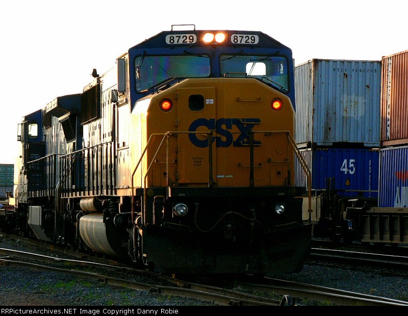 CSX 8729 Markers